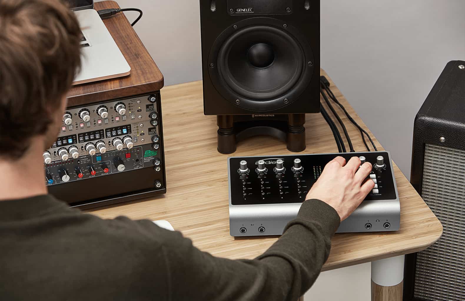 How To Start Your Home Recording Studio - The 7 Studio Essentials ...